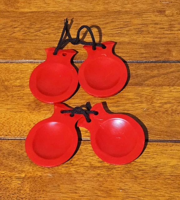 2 VINTAGE HAND Carved Wooden Castanets Clackers Dancers & Bull Fighter ...