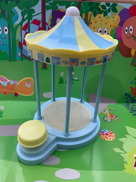 IN THE NIGHT Garden Soft n Cosy World Gazebo Carousel with Trampoline ...