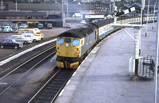 ORIGINAL COLOUR SLIDE of 26038 BR class 26 diesel loco £2.50 - PicClick UK