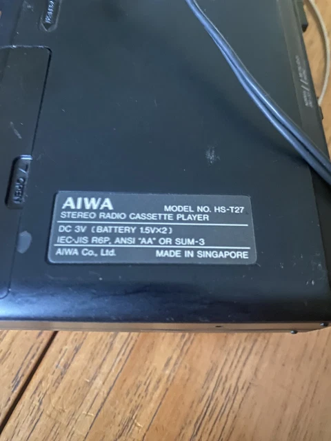 AIWA STEREO WALKMAN Cassette Radio HS-T27 With Headphones Original Vintage £35.00 - PicClick UK