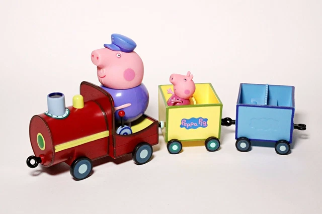 PEPPA PIG GRANDPA Pig's Train With 2 Carriages & Peppa Figure Toy ...