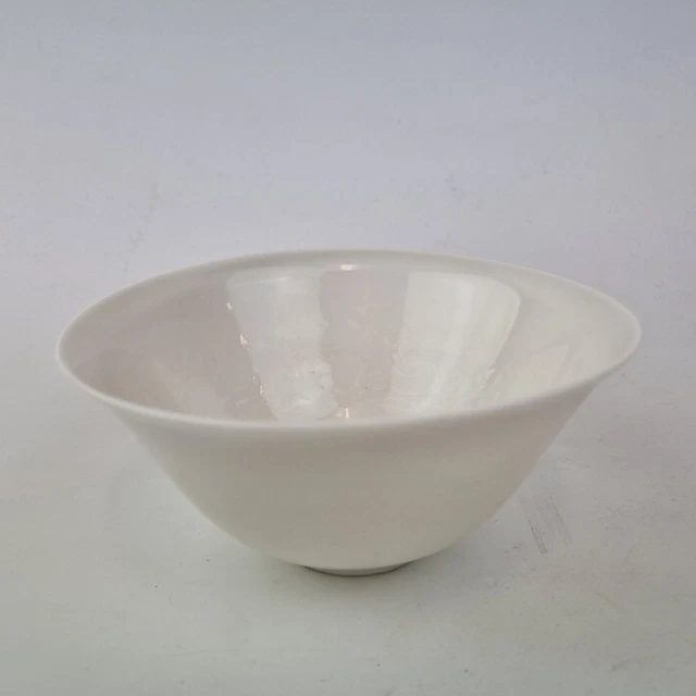 ANTIQUE CHINESE WHITE Porcelain Bowl Interior Dragon Decoration 6 ...