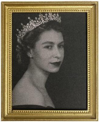 DOLLS HOUSE QUEEN Elizabeth II in Crown Miniature Portrait Picture Gold ...