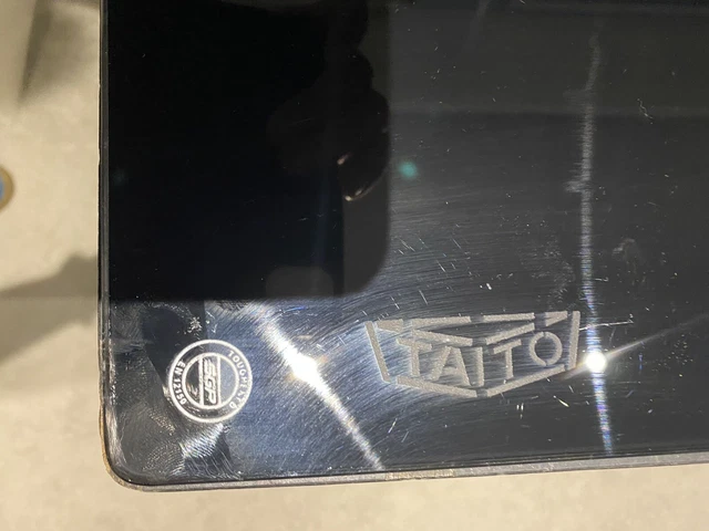 VINTAGE TAITO ARCADE Space Invaders Cocktail Table With 1000s Of Games ...