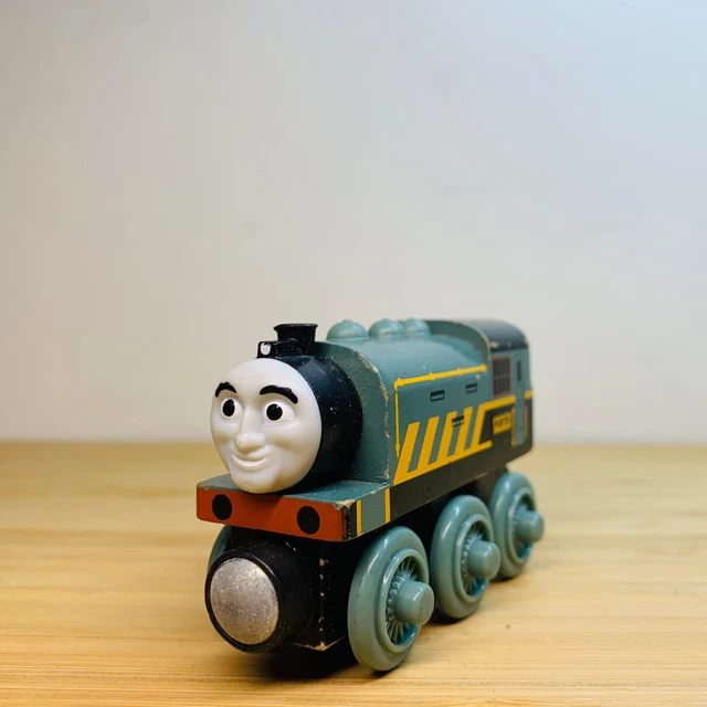 PORTER - THOMAS The Tank Engine & Friends Wooden Railway Trains EUR 8 ...