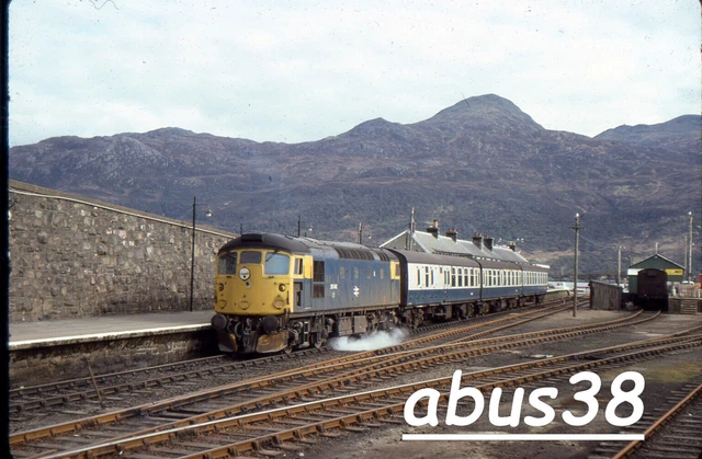 35MM ORIGINAL Railway Colour Slide of Class 26 26040 at Kyle of ...