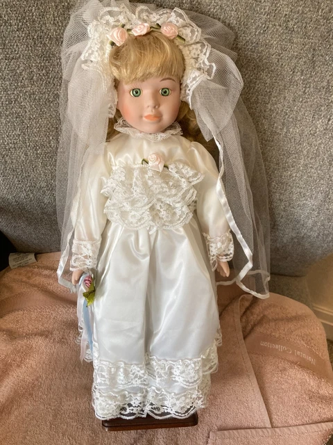 THE CLASSIQUE COLLECTION. Porcelain doll. CRYSTAL PD02 BOXED. With ...