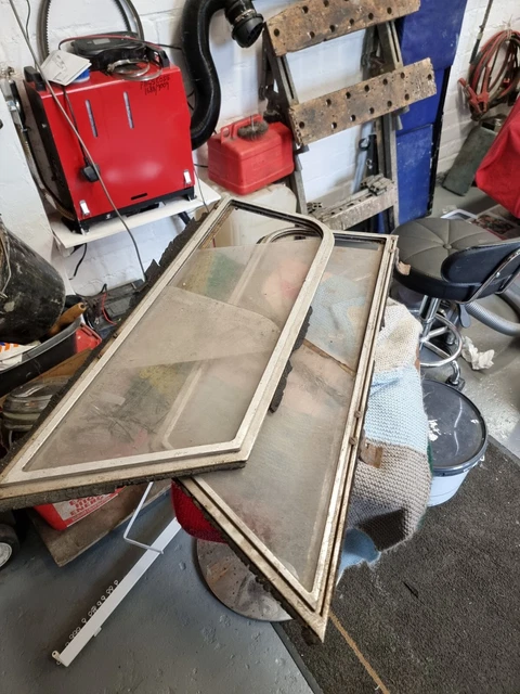AUSTIN HEALEY FROGEYE sprite/midget side screen windows for RESTORATION ... AUSTIN HEALEY FROGEYE sprite/midget side screen windows for RESTORATION ...