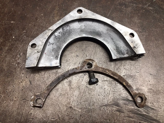 FORD D SERIES, 4 Cylinder Diesel, 4D, Dagenham, Rear Seal Carrier £25. ...