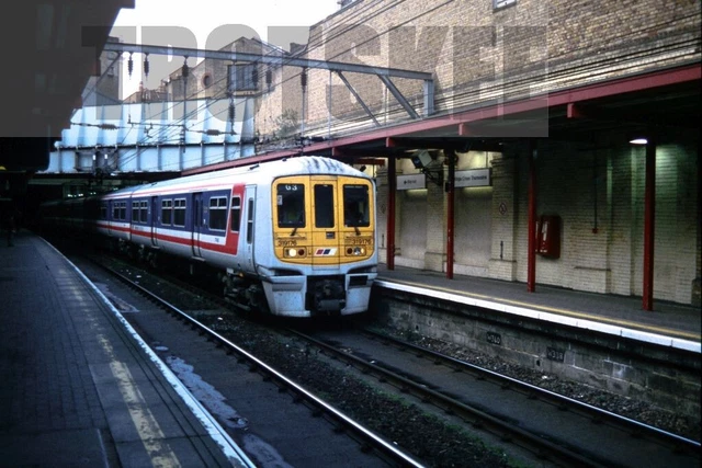 35MM SLIDE BR British Rail Electric EMU Class 319 319176 Kings Cross 1995 Orig £4.99 - PicClick UK