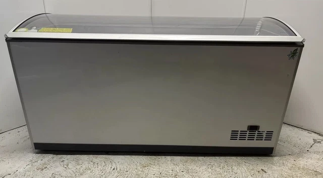NOVUM COMMERCIAL DISPLAY chest freezer 1.7m. £650.00 - PicClick UK