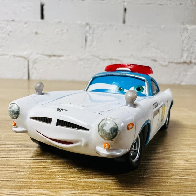 AIRPORT SECURITY GUARD Finn McMissile Disguise Disney Pixar Diecast ...