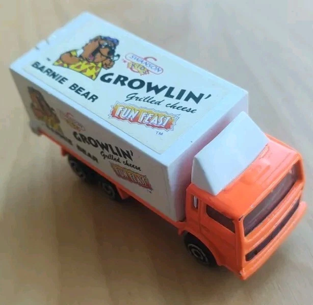 MAJORETTE SWANSON KIDS- Barnie Bear Fun Feast Box Orange Truck Ech. 1/ ...