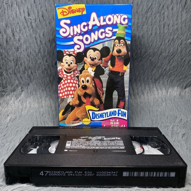 Disneys Sing Along Songs Disneyland Fun Its A Small World Vhs 2001