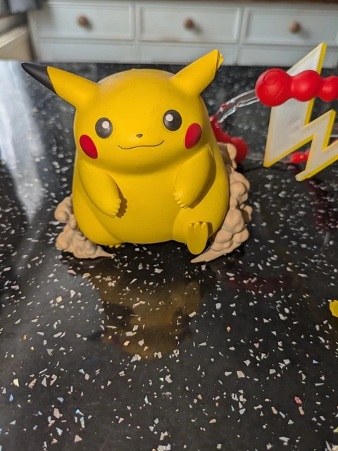 PIKACHU VMAX FIGURE Pokemon Celebrations 25th Anniversary Premium ...
