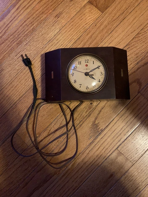 VINTAGE GENERAL ELECTRIC Art Deco Style Clock Model 3F 68 Not Working ...