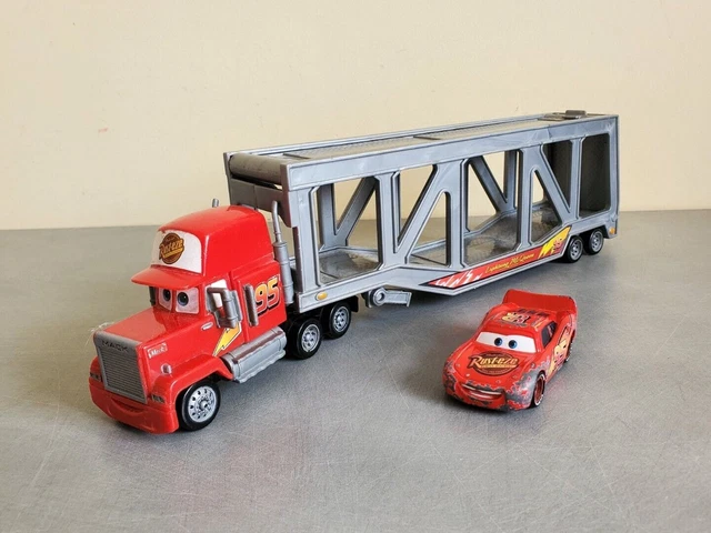 CAMION DISNEY CARS MACK Transport de Véhicule Double étage 34cm + Flash McQueen EUR 13,90 ...