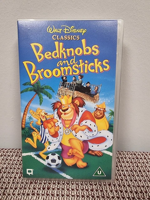 WALT DISNEY CLASSICS Bedknobs and Broomsticks (VHS Video Tape) EUR 3,48 ... WALT DISNEY CLASSICS Bedknobs and Broomsticks (VHS Video Tape) EUR 3,48 ...