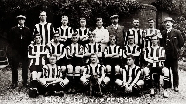 FEATURING THE NOTTS County Football Club Circa 1909 Old Photo £4.72 ...