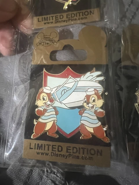 DISNEY WDW GOLD CARD TRANSPORTATION Vehicle CHIP AND DALE Boat PIN LE ...