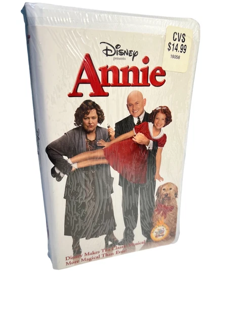 DISNEY ANNIE MUSICAL Movie VHS Clamshell Case Kathy Bates Kristin ...
