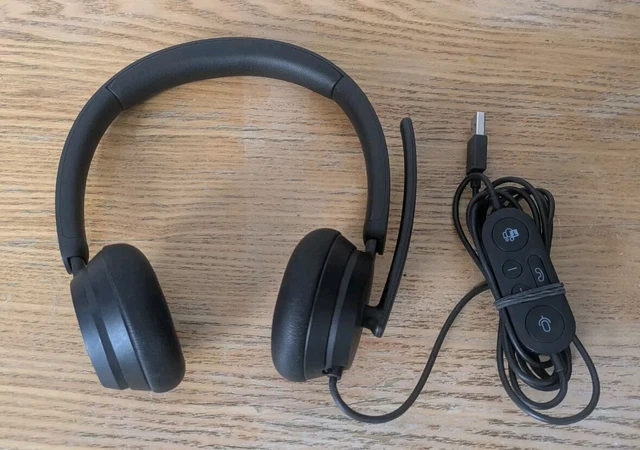 MICROSOFT MODERN USB-A Wired Microsoft Teams Headset, Black £25.00 ...