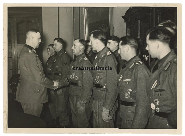 ORIG. PRESSE FOTO General Friedrich Fromm mit GD StuG Soldaten in ...
