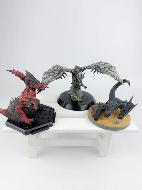 MONSTER HUNTER FIGURE Molten Tigrex Silver Rathalos Nargacuga Set of 3 ...