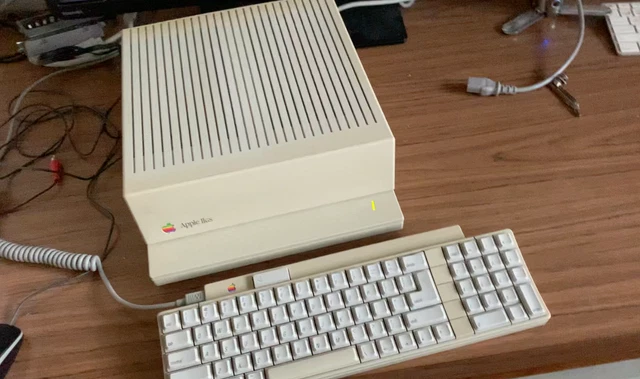 KEYBOARD TO SUIT Apple IIGS ADB quick test ok also works Macintosh SE ...