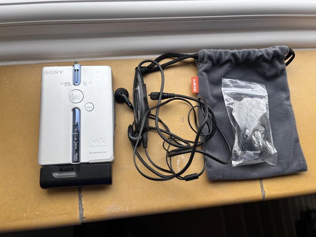 SONY WALKMAN WM-EX651 portable cassette tape player with Headphones and ...