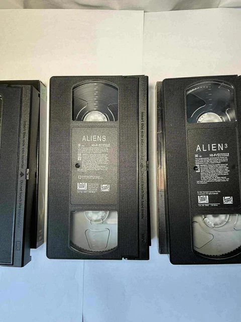 ALIEN TRILOGY BOX Set (VHS, 1993) Alien Aliens Alien 3 Horror Film Sci ...