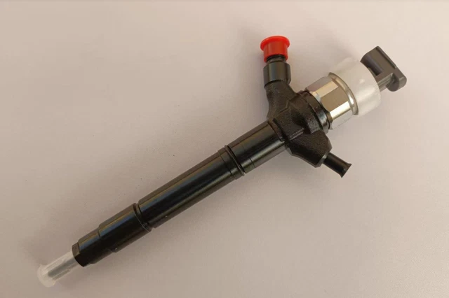 NEW DIESEL FUEL Injector 23670-59018 For Toyota Landcruiser 70 series ...