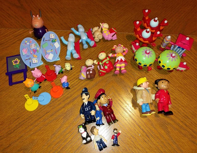 FIREMAN SAM POSTMAN Pat Bob Builder Peppa Pig Night Garden Figure ...