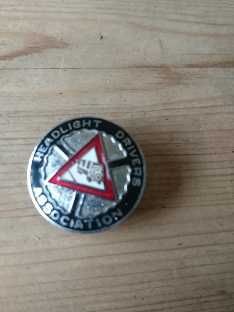 VINTAGE &HEADLIGHT DRIVERS Association" Truck Drivers Enamel Pin Badge ...