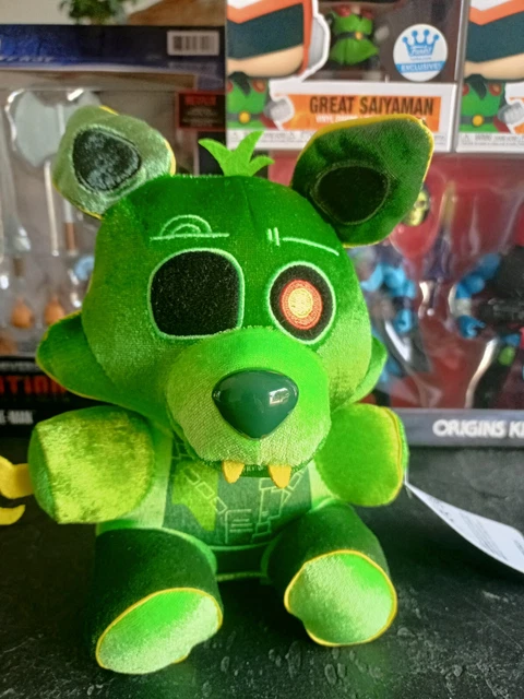 EN STOCK - Five Nights at Freddy's peluche Radioactive Foxy 18 cm EUR ...