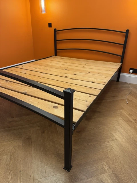 BLACK METAL KING Size Bed Frame £52.70 - PicClick UK