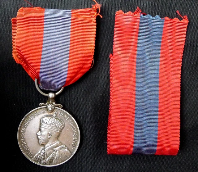 IMPERIAL SERVICE MEDAL Named; George Edward Wright. London Postman. Lg ...