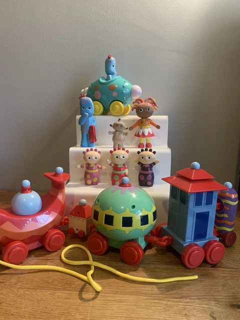 CBEEBIES IN THE night garden Ninky Nonk pull along train, car, figures ...