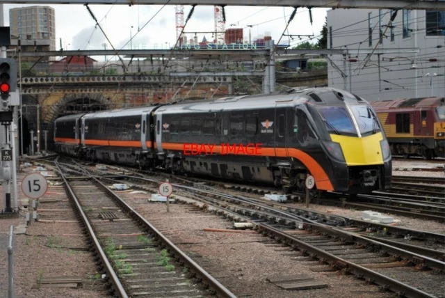PHOTO CLASS 175 Coradia (Ex-Adelante) 5-Car Dmu At Kings Cross No 180 ...