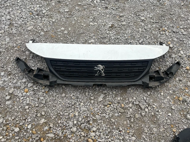GENUINE PEUGEOT PARTNER Rifter 2019-2023 Front Bumper Grill 9818281980 ...