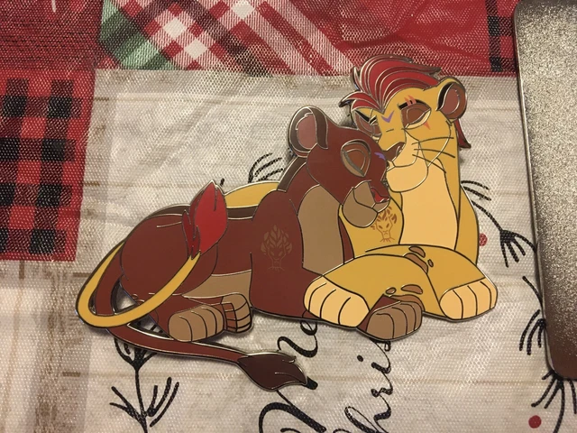 DISNEY LION KING/LION Guard Kion And Rani Cuddling Couple Top Pin Le 35 ...