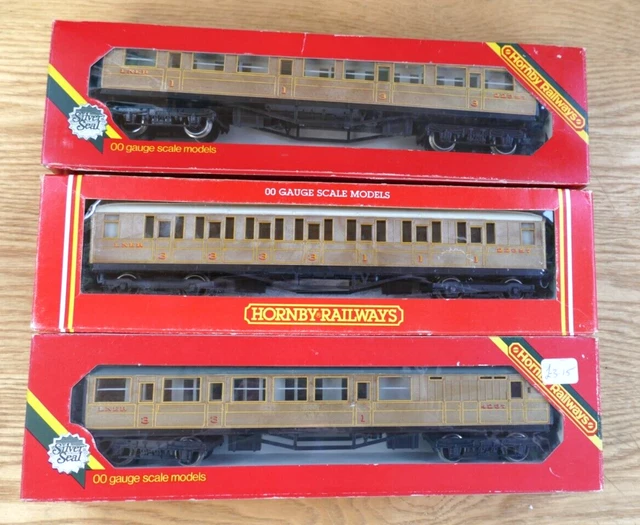 HORNBY MODEL RAIL Coaches-Rake of 3 teak coaches- 4237- and 2 x 22357 £ ...