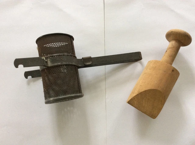 ANCIEN PRESSE PURÉE manuel avec pilon de bois. PILO EUR 5,00 - PicClick FR