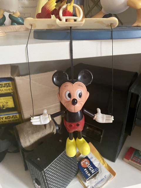 VINTAGE, HIGHLY COLLECTIBLE Walt Disney productions Mickey Mouse String ...