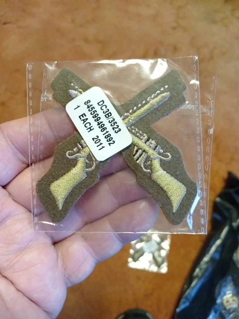 MARKSMAN CROSSED RIFLES Trade Badge British Army, Larger Patch Sew On £ ...