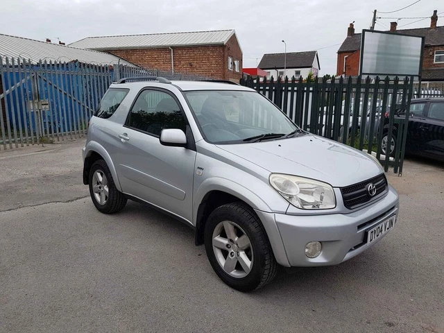 2004 TOYOTA RAV4 2.0 VVT-i XT3 4WD 3dr ESTATE Petrol Manual £1,420.00 ...