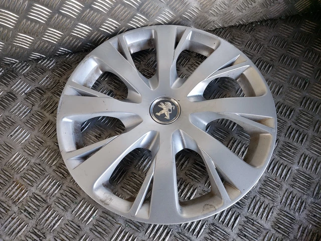 Enjoliveur Peugeot 208
