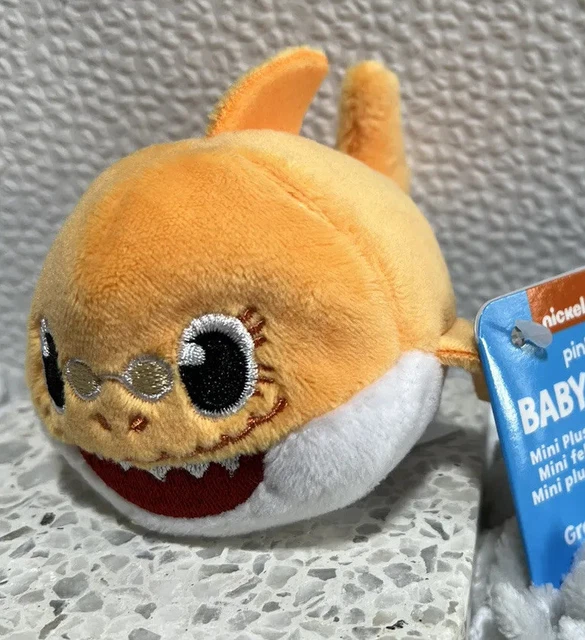 PINKFONG BABY SHARK Mini Plush Grandpa, Grandma, Daddy, Mammy, Baby ...