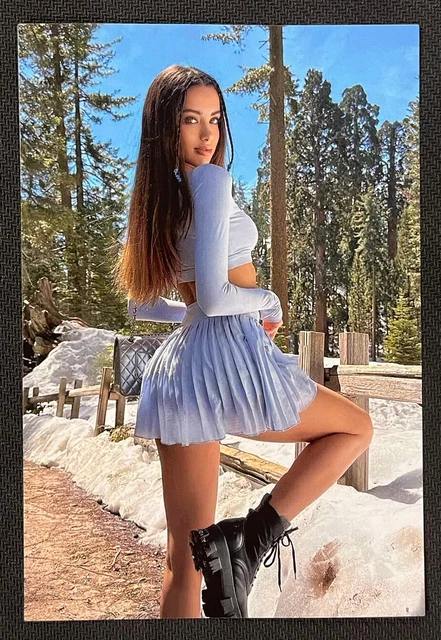Photo Hot Sexy Beautiful Woman Short Skirt Long Legs 4x6 Picture Eur 5