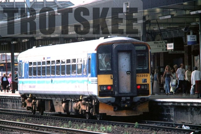 35MM SLIDE BR British Railways DMU Class 153 153369 Doncaster 1995 ...